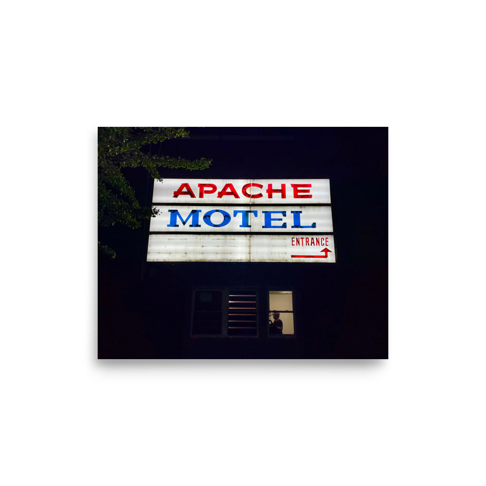 Apache Motel (Chicago, IL) – Midwest Modern